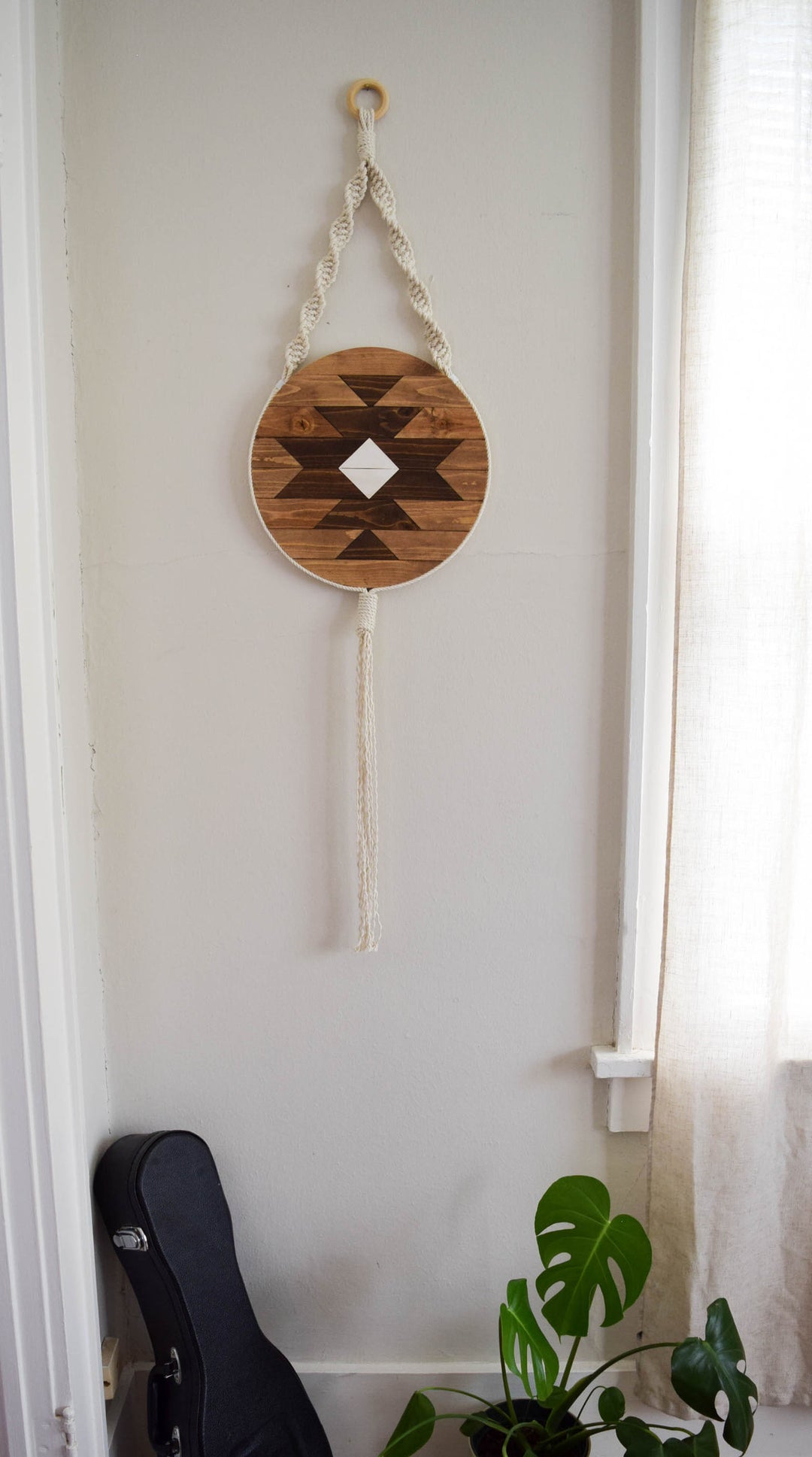 Carme - Round Macrame Wood Wall Art Hanging – Roaming Roots